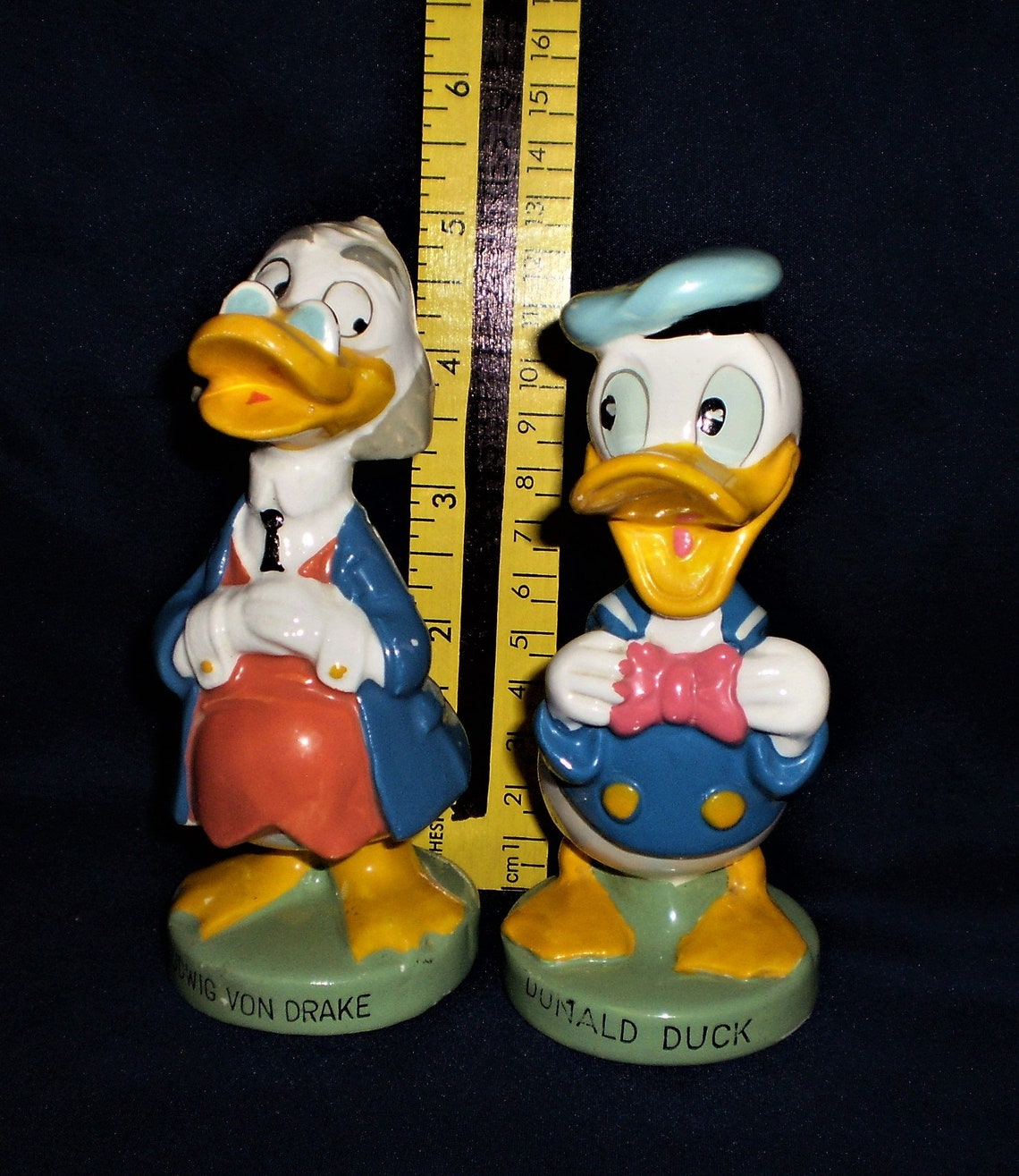 Disney Professor Ludwig Von Drake and Donald Duck Salt and Pepper Set ...