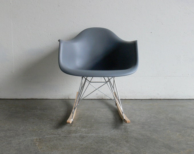 Eames for Herman Miller Molded Plastic Arm Chair Rocker-rar - Etsy