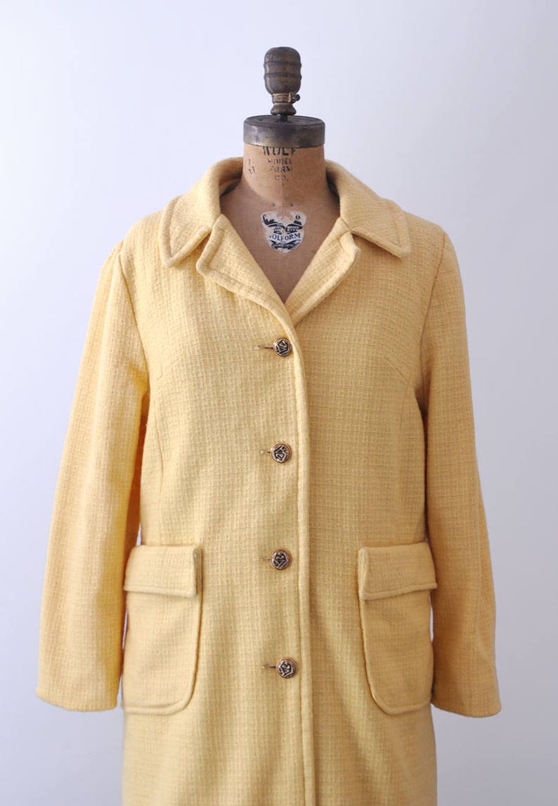 70 Yellow Coat. Large. 1970's Vintage Coat. Pockets. - Etsy