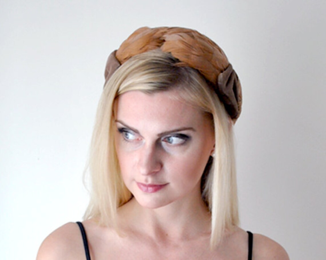 50's Brown Feather Hat. 50 Velvet Hat. Tan Feathers. - Etsy