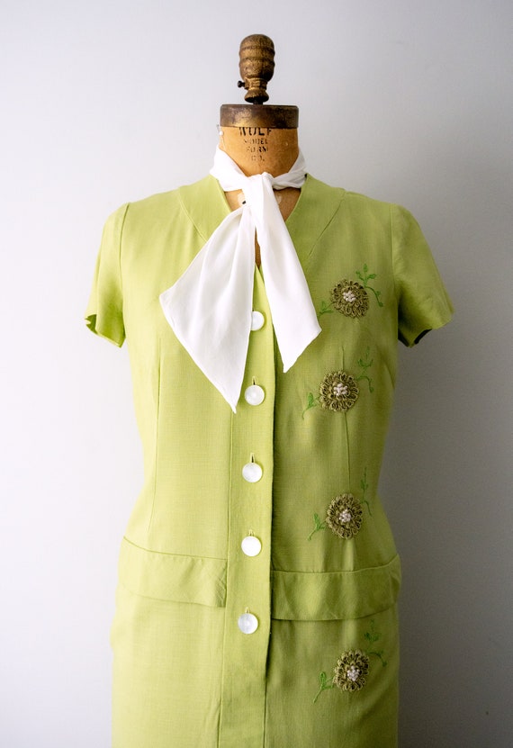 1960s green linen dress with flowers. 60s chartreuse … - Gem