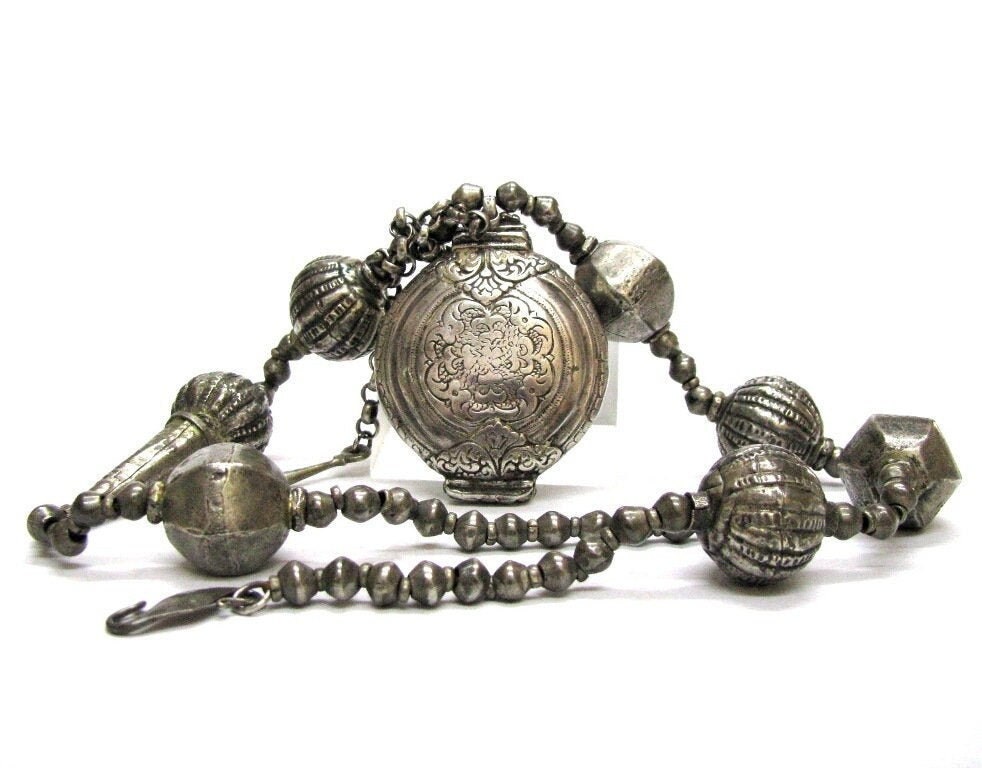 Antique Ethiopian Necklace, Chunam Box Necklace, Killotaya Lime Box ...