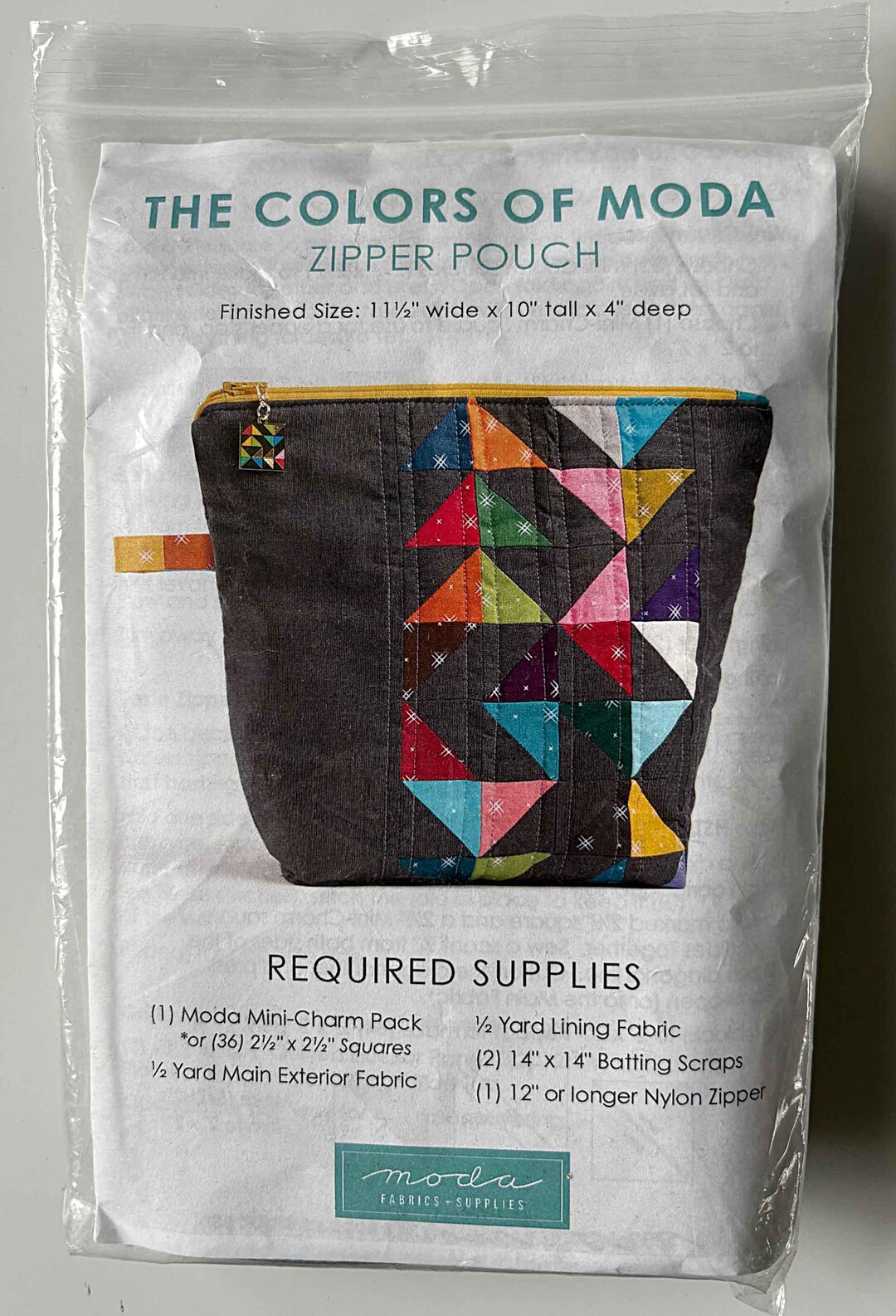 RARE the Colors of Moda Zipper Pouch Kit, Quilt Pattern, Zipper ...