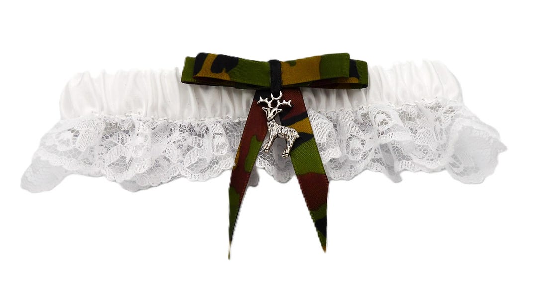Country Girl Wedding Camo Deer Hunters Satin and Lace Bridal Garter - Etsy