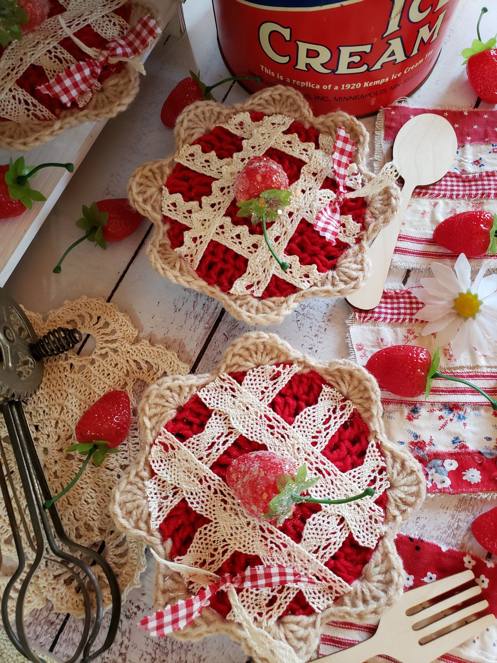 Strawberry Pie for Tiered Tray Displays / Summer Décor / - Etsy