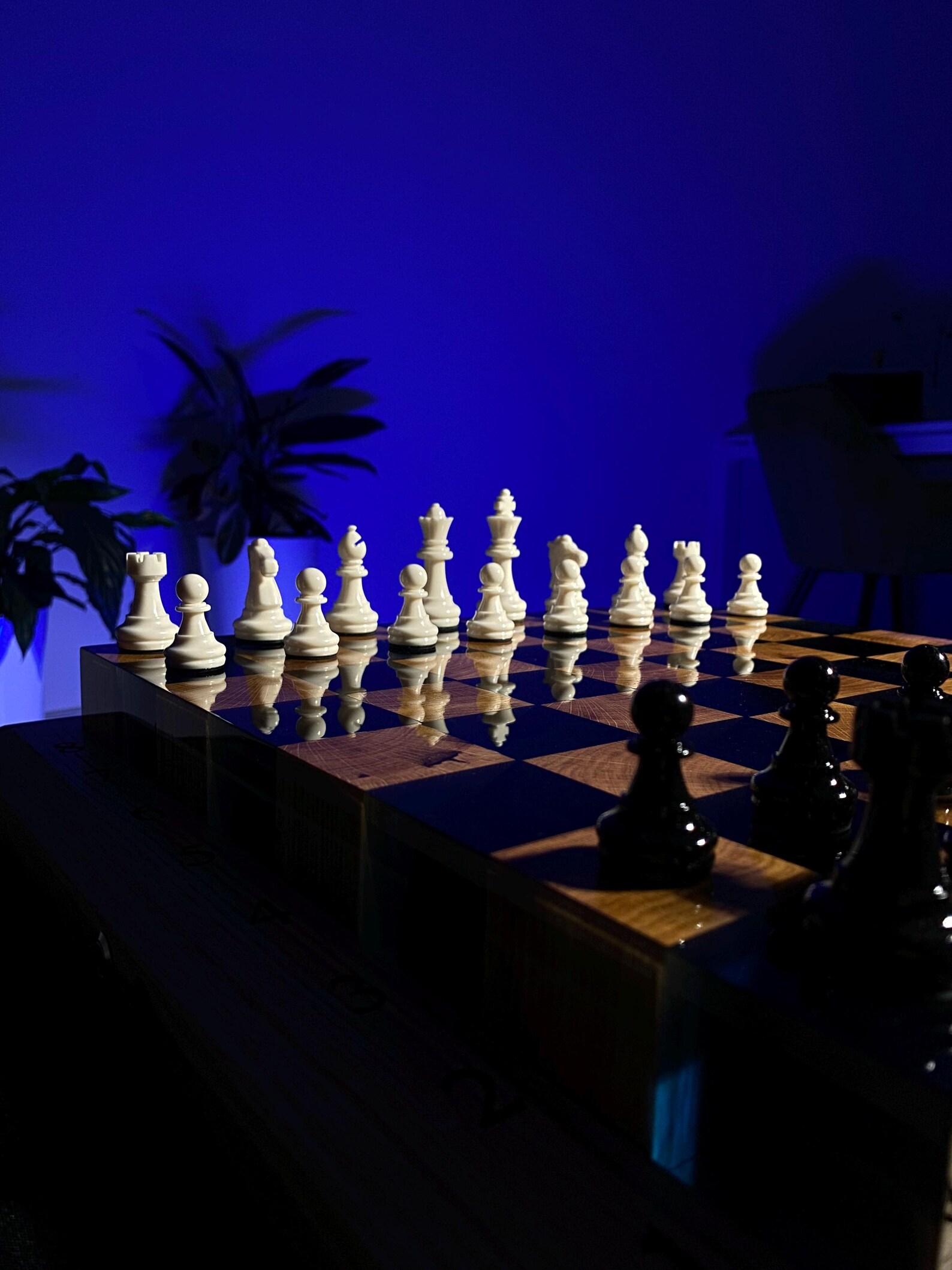Artistic Chess Set – Epoxy and Oak Board With Sculpted Resin Pieces ...