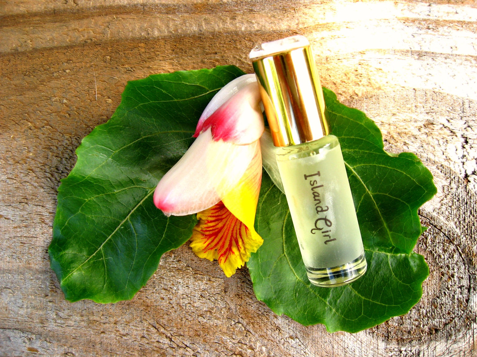 HAWAIIAN PERFUME With Plumeria, White Ginger and Mandarin Flower. Gift ...