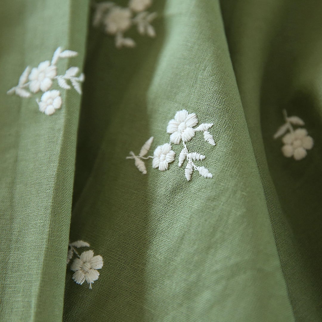 Green Floral Linen Fabric- Daisy Fabric- Quilting Fabric- Designer ...