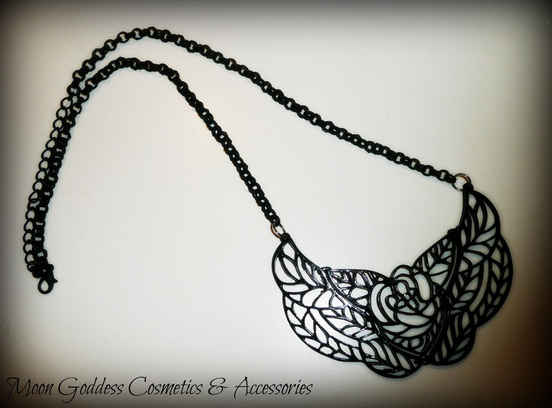 Jumbo Gothic Rose Necklace - Etsy