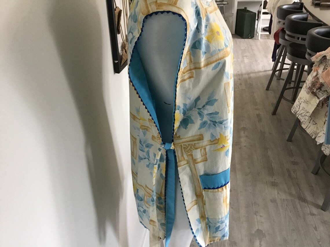 Vintage Apron Pale Blue and Bright Yellow Floral Apron - Etsy