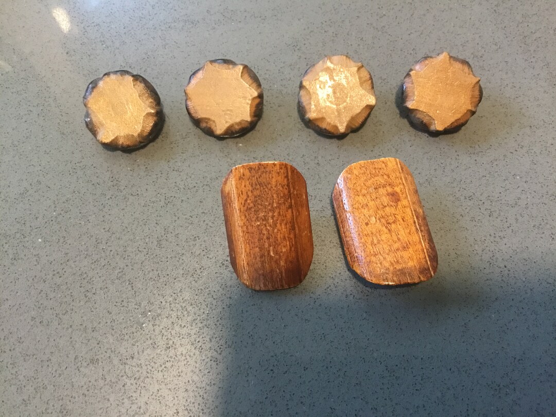 Vintage Buttons Carved Wooden Buttons Set of 6 2 Styles of Buttons ...