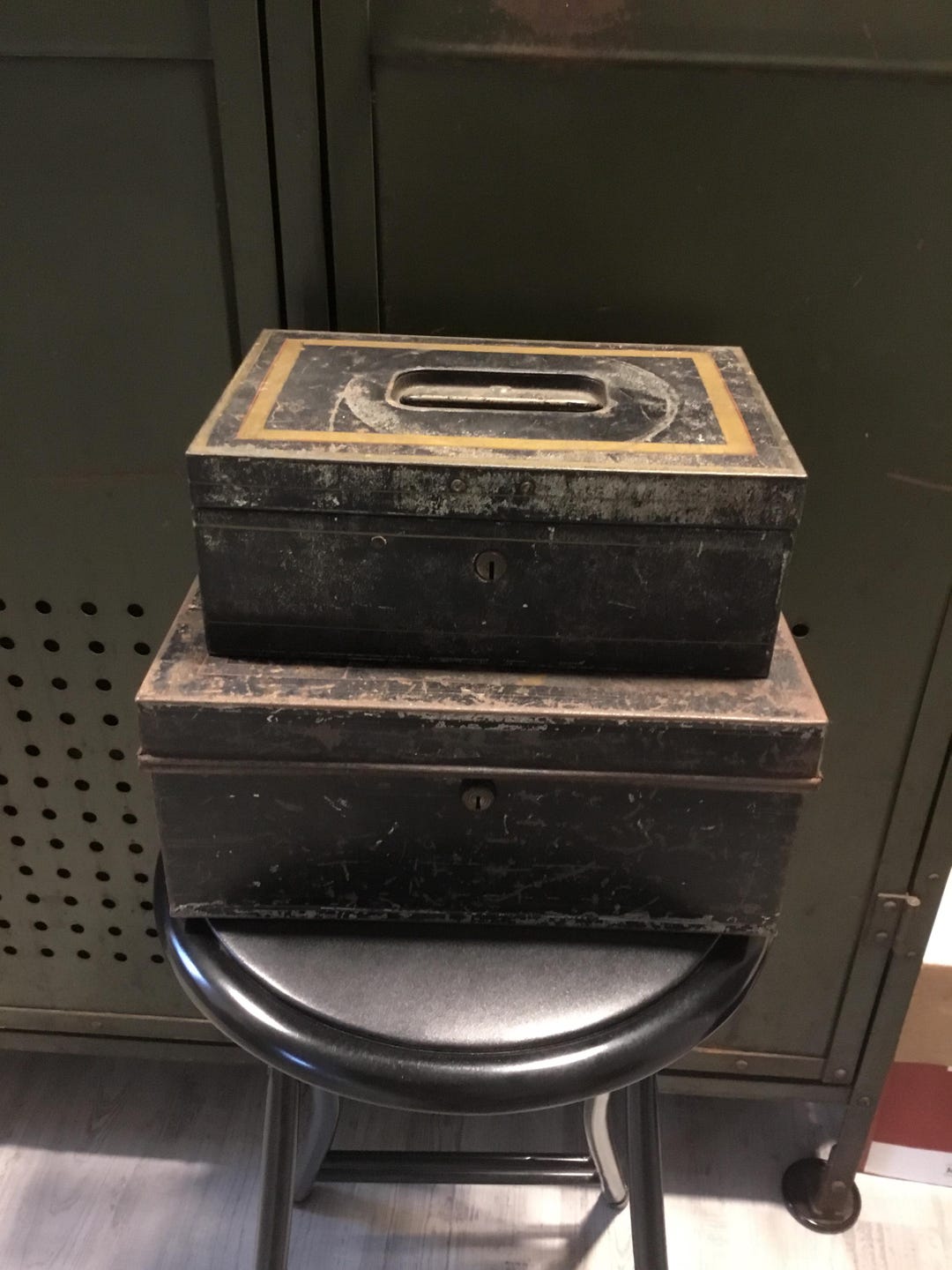 Vintage Metal Boxes Old Metal Lock Boxes Perfect for Display 1 Stamped ...