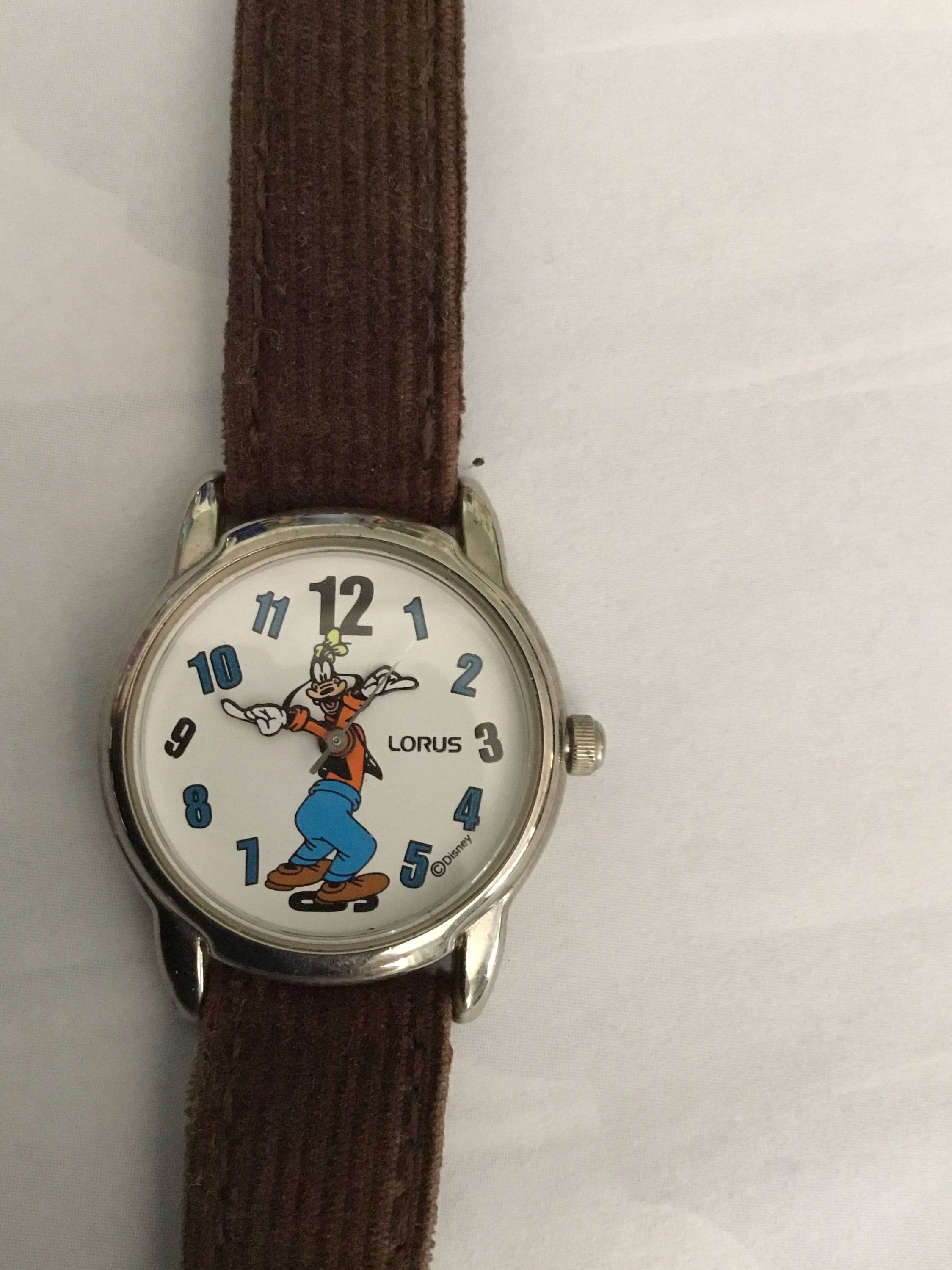Goofy Watch par Lorus Disney Character Watch Movement Japan As Is Watch Les aiguilles gantees de Dingo sont les montres Mains en acier inoxydable Dos Etsy France