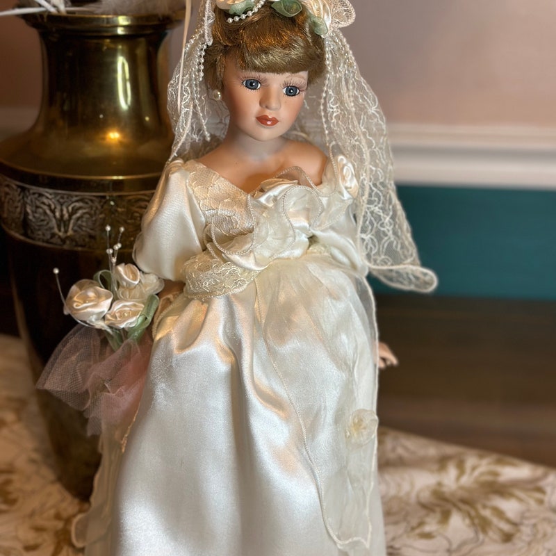 Vintage Bride Doll - Etsy