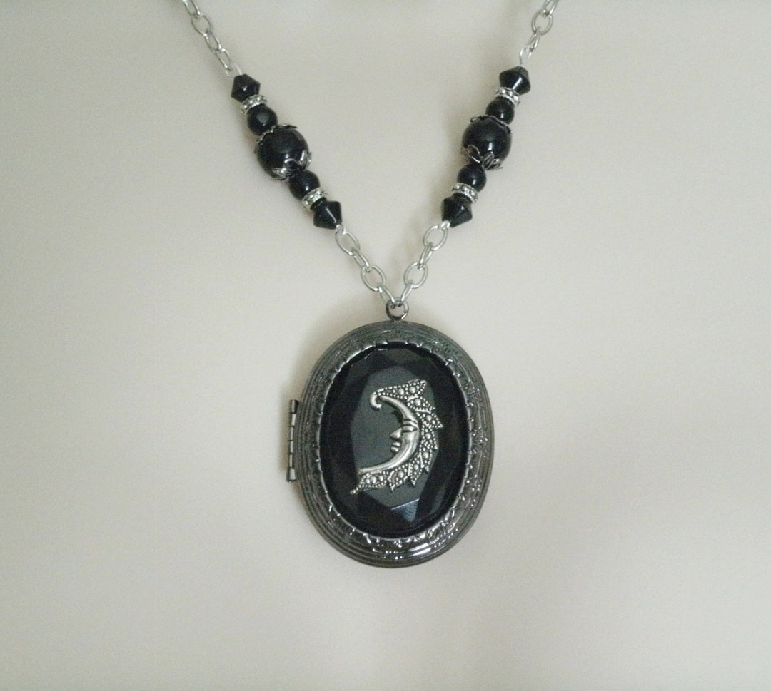 Hidden Pentacle Necklace Black Locket Crescent Moon Wicca Priestess ...