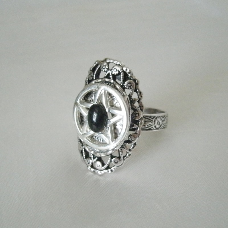 Witchcraft Ring - Etsy