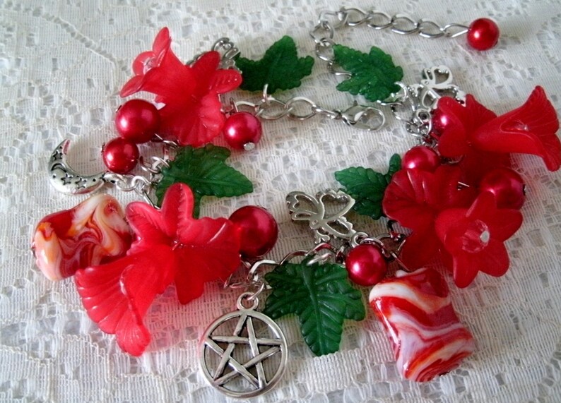 Red Flower Pentacle Bracelet wiccan jewelry pagan jewelry | Etsy