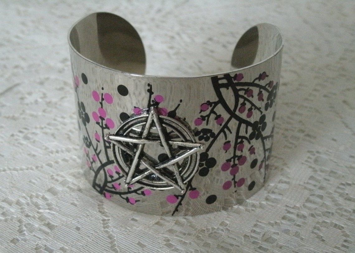 Magical Flower Pentacle Bracelet wiccan jewelry pagan jewelry | Etsy