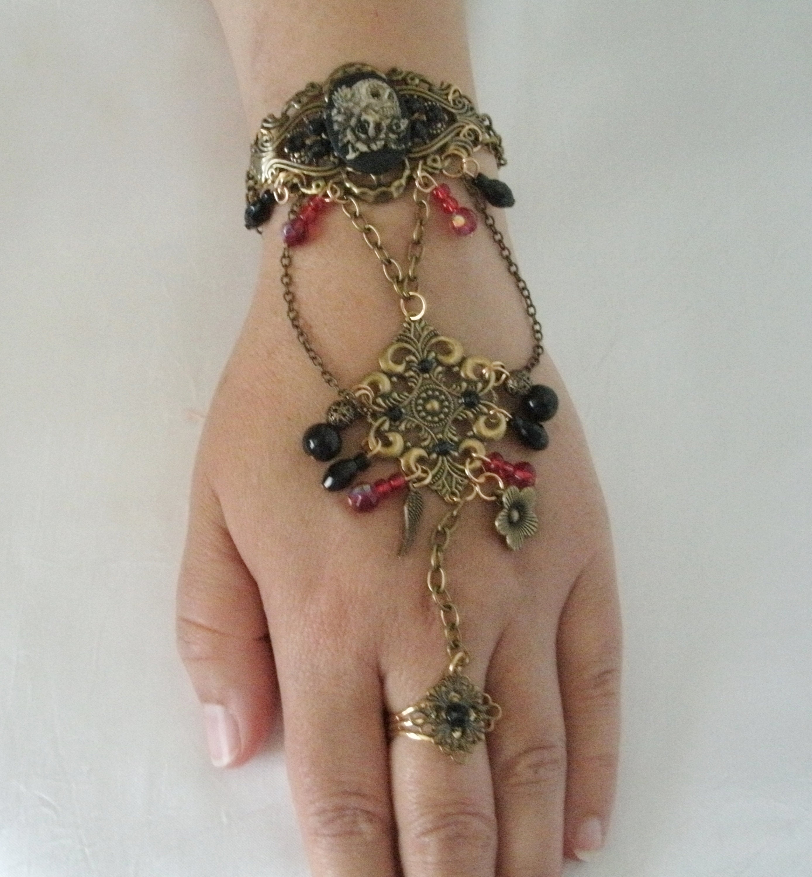 Skull Slave Bracelet gothic jewelry medieval jewelry | Etsy