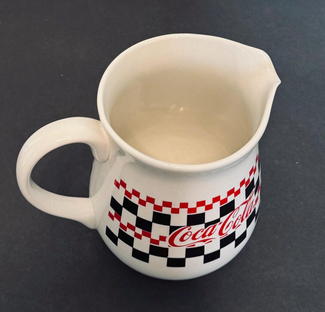 Coca Cola Gibson 72 Oz Pitcher Black Red Checkerboard 1996 Dishwasher ...