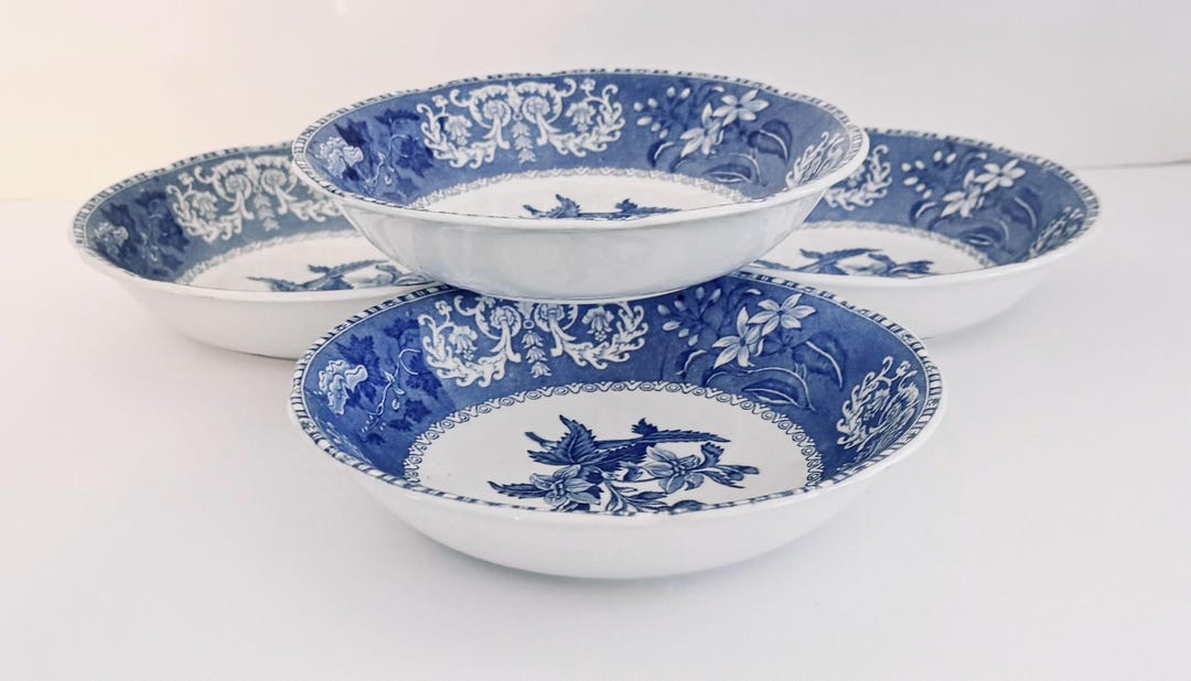 Spode Camilla Blue Coupe Cereal Bowls Lot of Four Copeland England 6 1/ ...