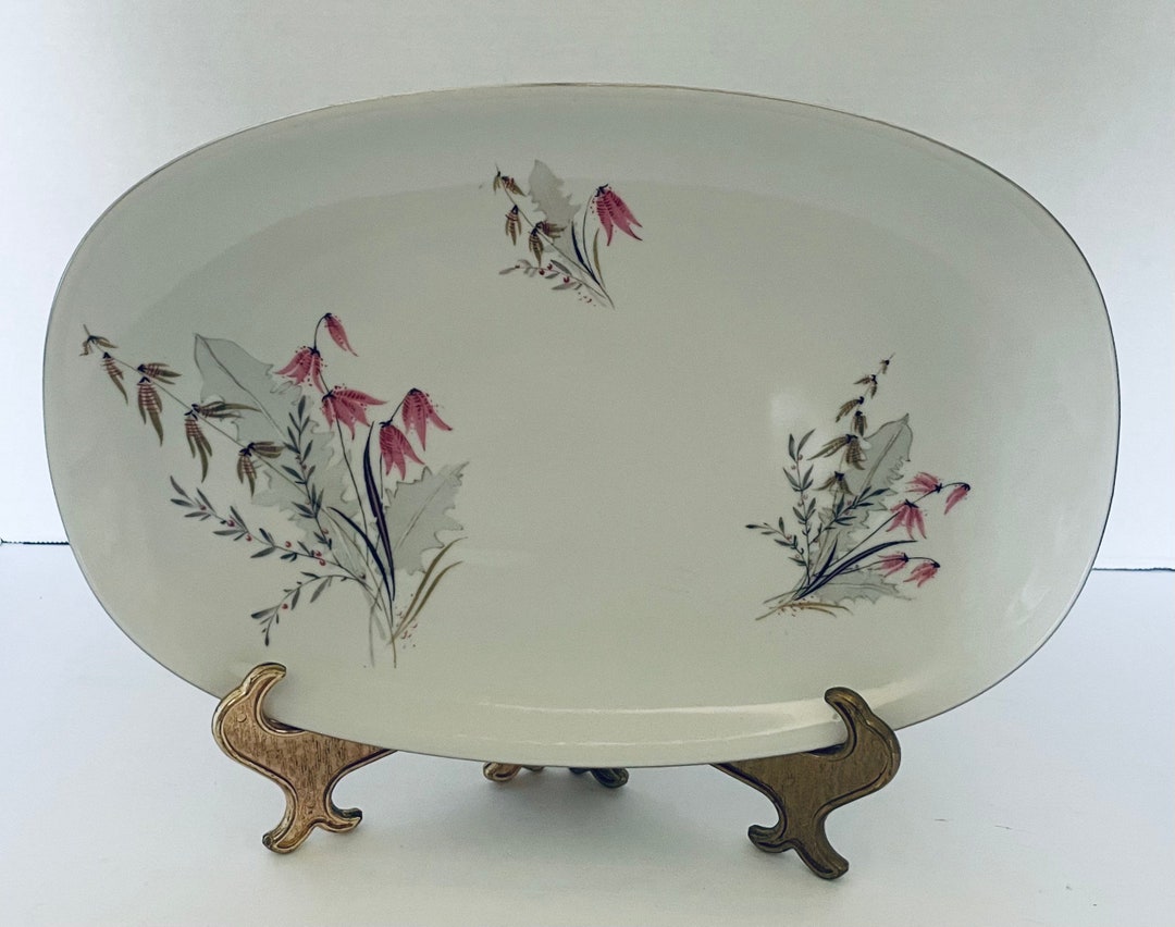 Royal Duchess Fine China Oval Serving Platter Mountain Bell Pattern 12