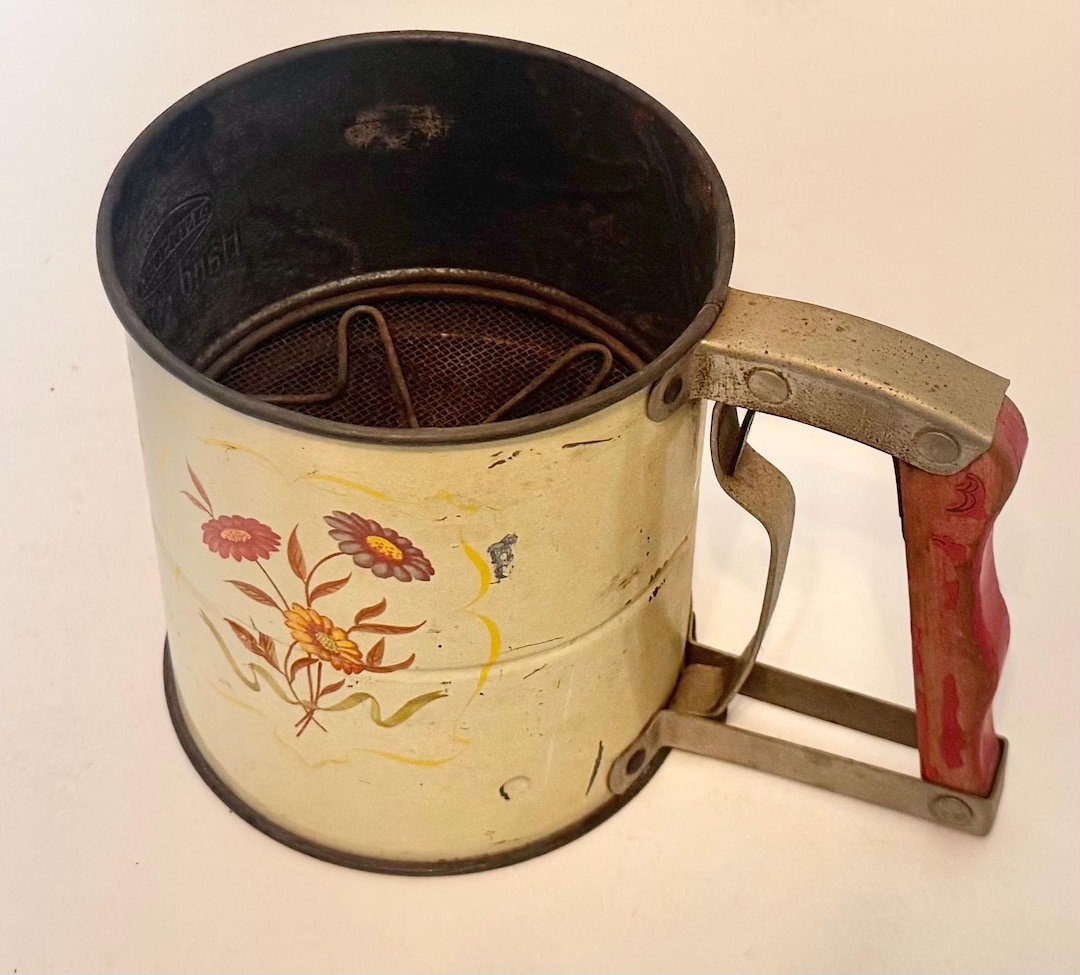 Androck Hand-i-sift 3 Screen Metal Sifter Wood Red Handle Yellow Floral ...