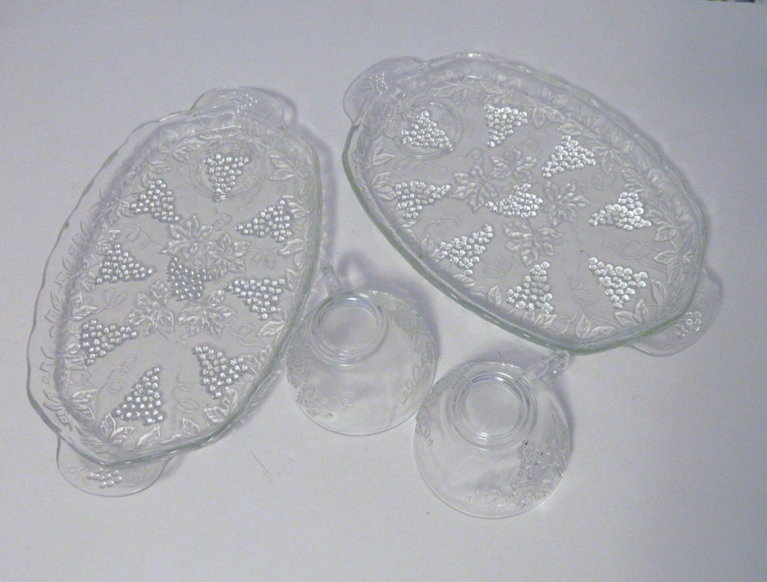 Anchor Hocking Harvest Grape Pattern Snack Patio Sets Crystal Grape ...