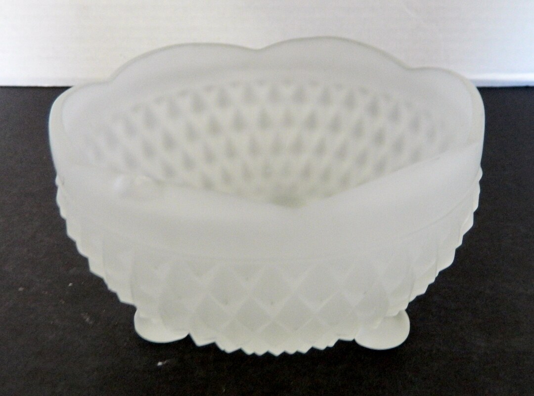 Two Indiana Glass Diamond Point Pattern 3 Toe Crimped Bowls - Crystal ...