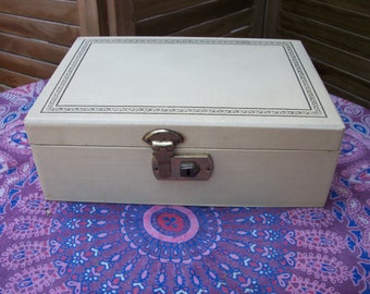 Level Jewelry Box - Etsy