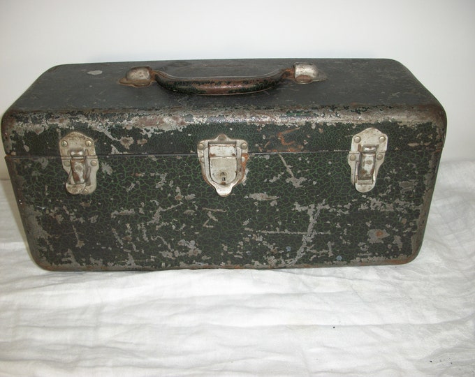 Vintage Antique Heavy Duty Heddon Outing Tackle Box Mid Century Metal 3 ...