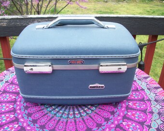 Vintage Train Case - Etsy