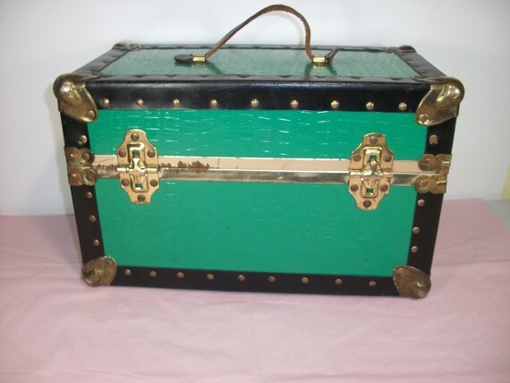 Vintage Mid Century Train Case Storage Trunk 1960s Tr… - Gem