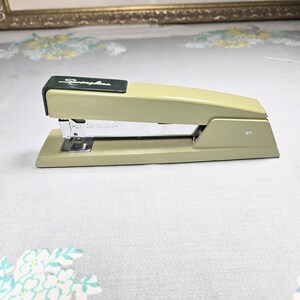 Vintage Super Cool Swingline Stapler Model 747 Desktop Office Dark ...