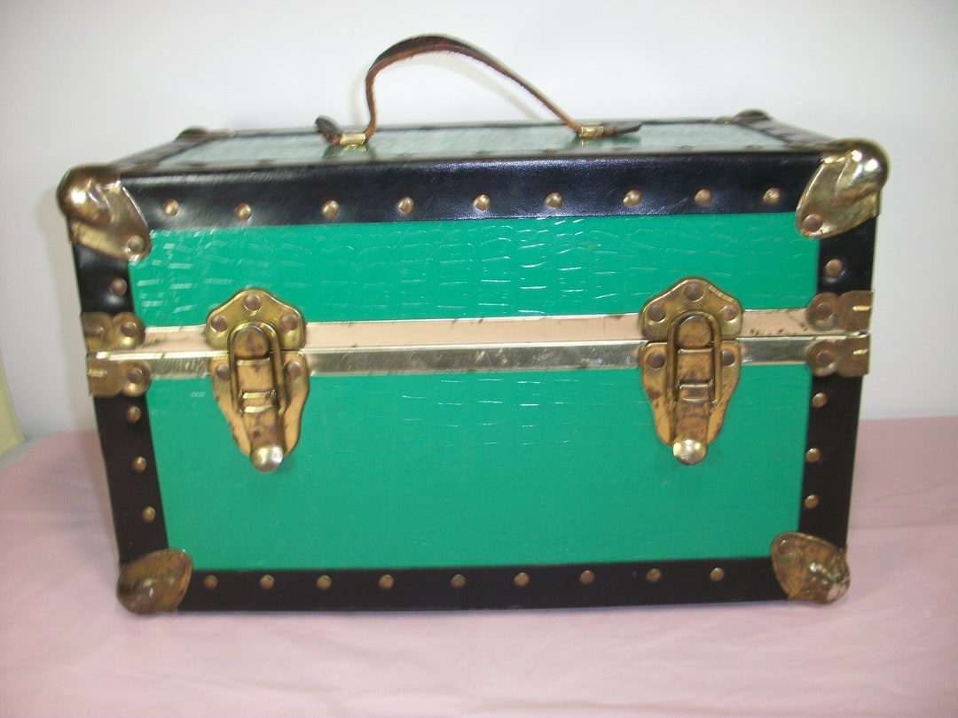 Vintage Mid Century Train Case Storage Trunk 1960s Trunk Makeup Case ...