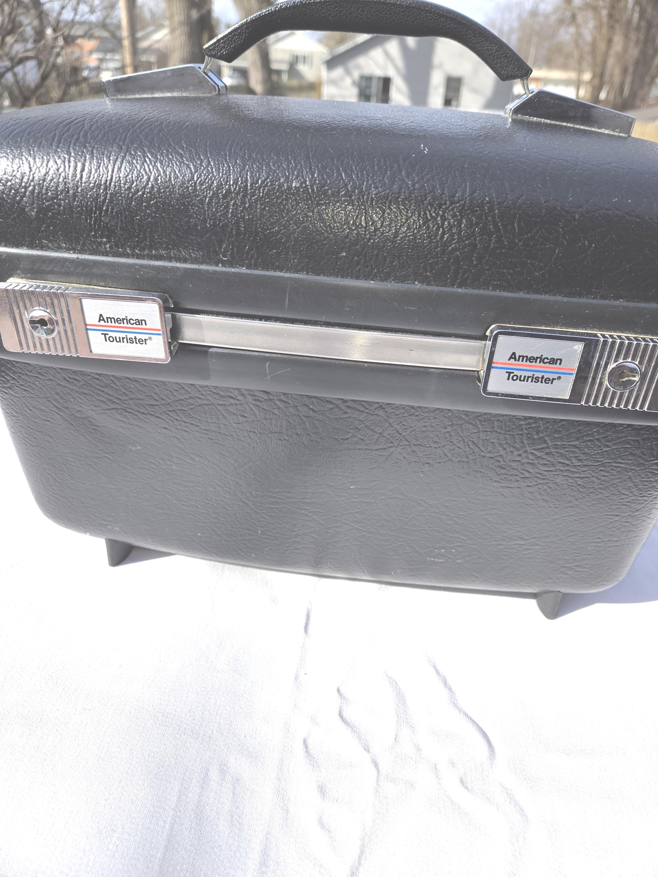 Vintage Black American Tourister Hard Shell Train Case With Two Keys ...