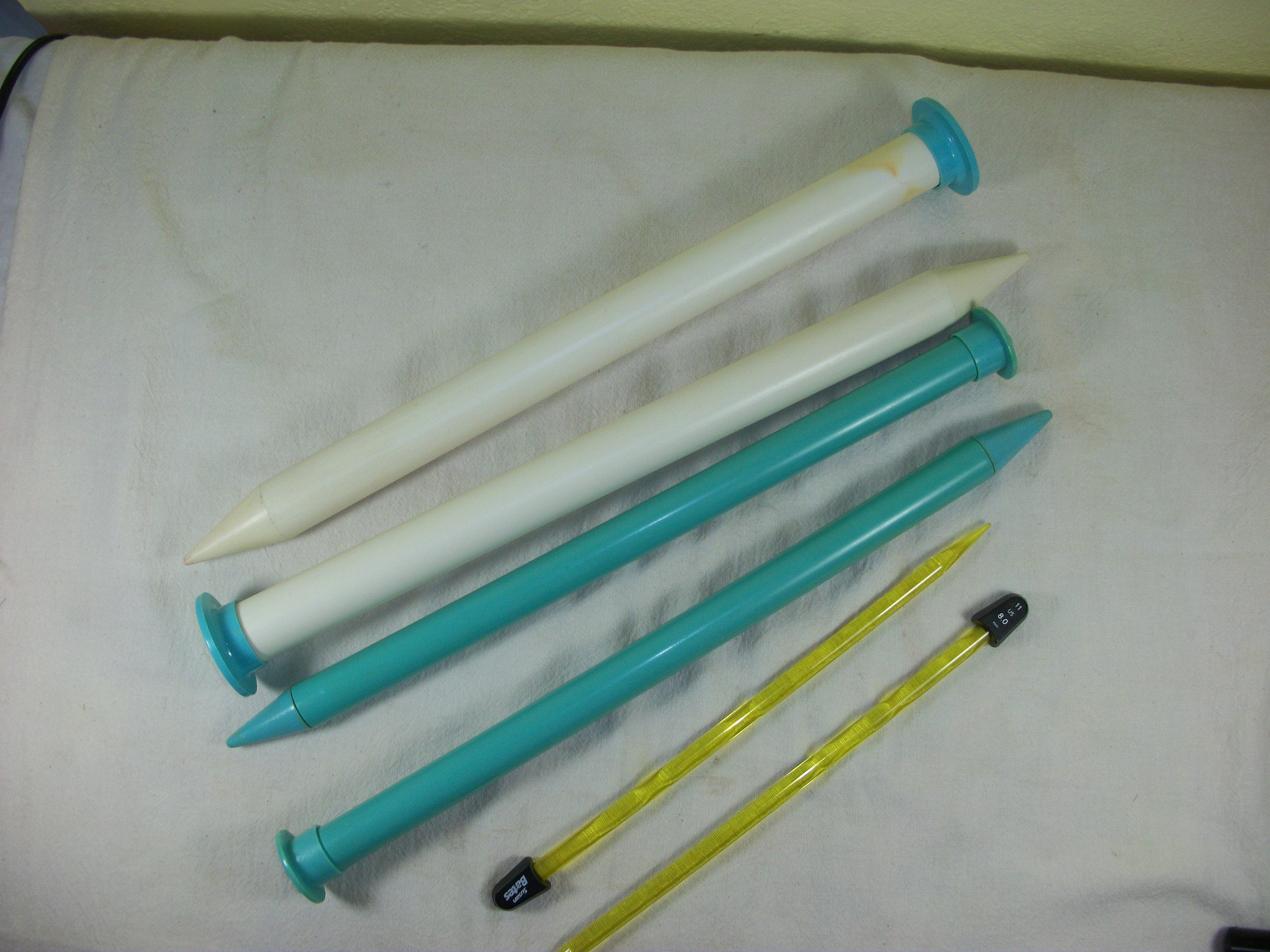 Plastic Knitting Needles