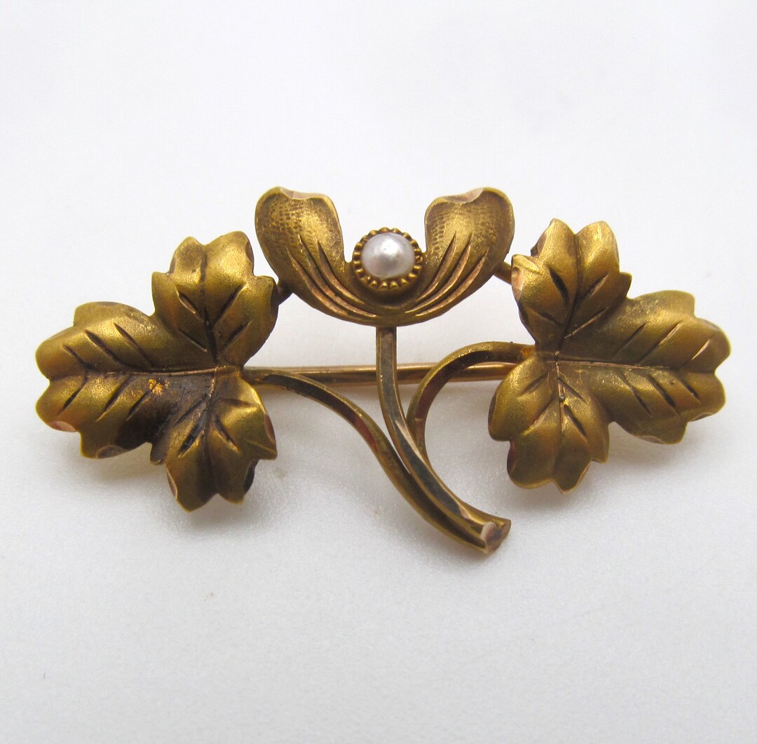 Antique 10K Gold Pearl Mistletoe and Oak Leaf Pin - Etsy