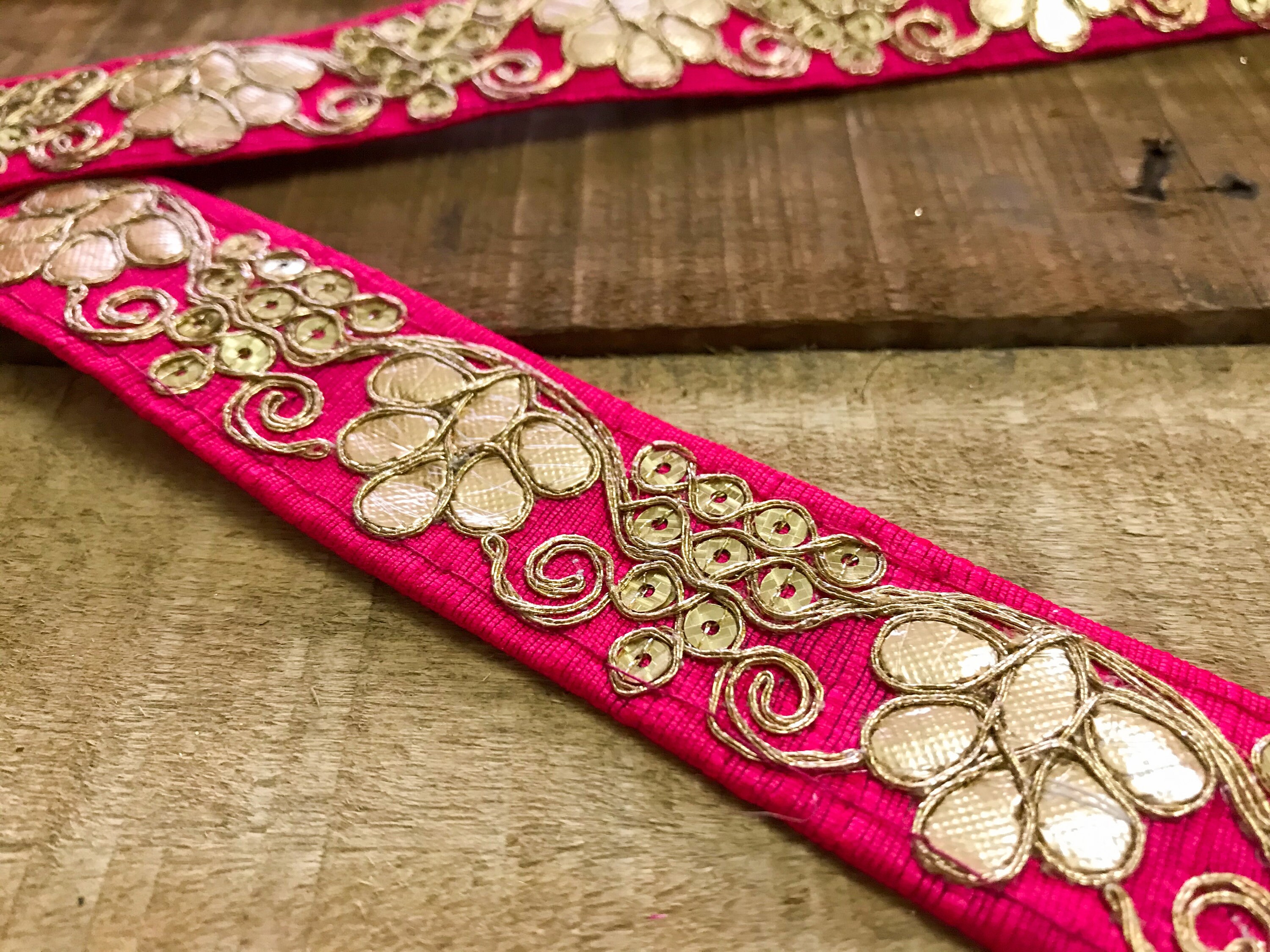 Pink Lace Border Design