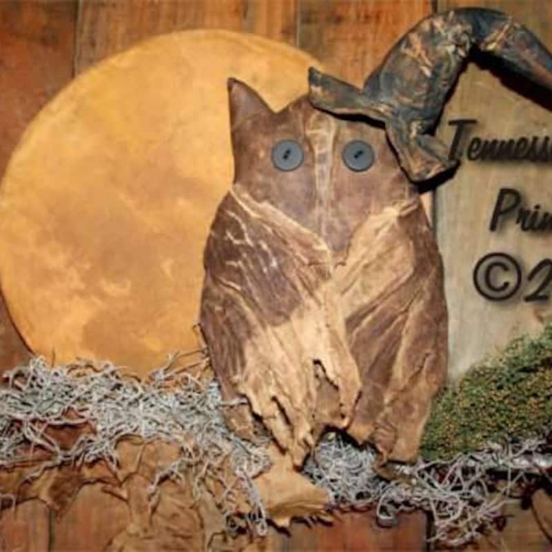 Primitive Moon - Etsy