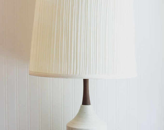 Eames Era Vintage Lamp, Ribbed Ceramic and Wood Table Lamp With Large ...