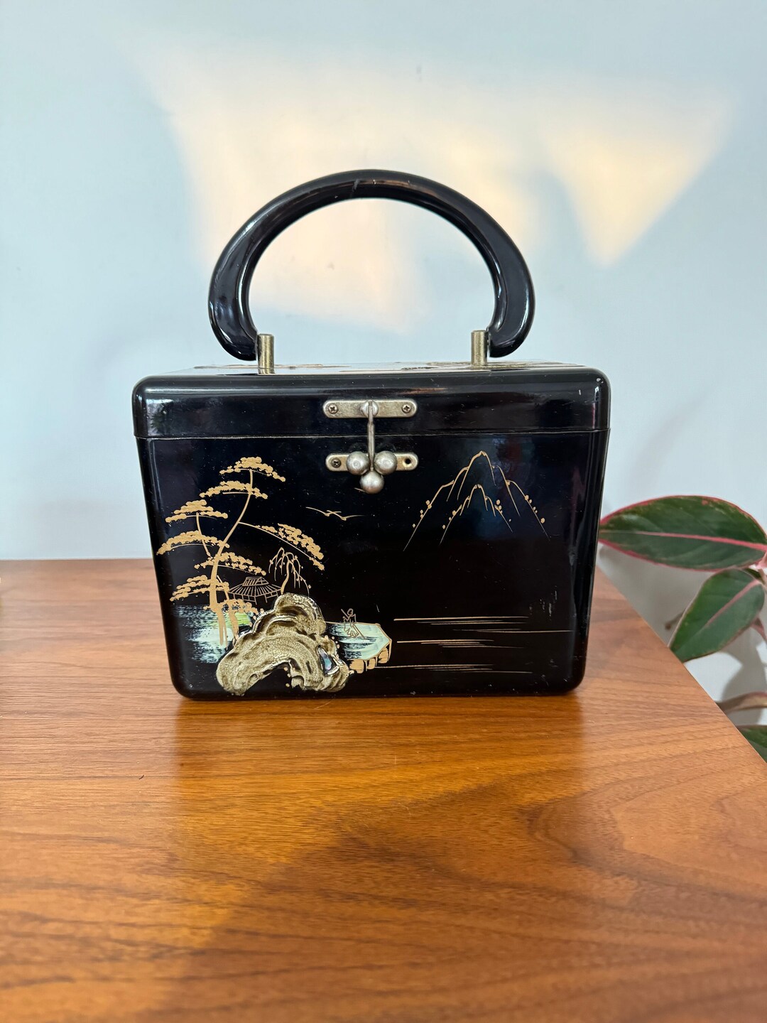 1960s Vintage Black Lacquer Asian Handbag Sewing Box Jewelry Purse Mid ...