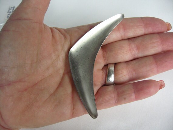 1980s Sterling Silver Boomerang pin. Atomic Pin. Beau… - Gem