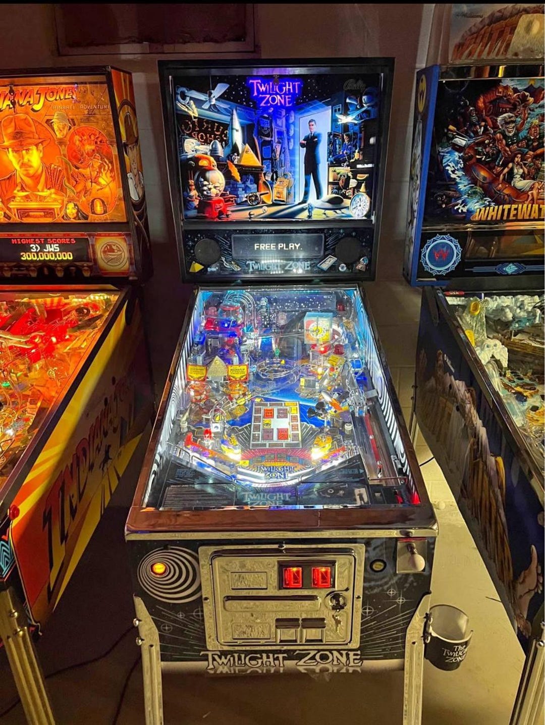 Vintage Twilight Zone Pinball Machine - Etsy
