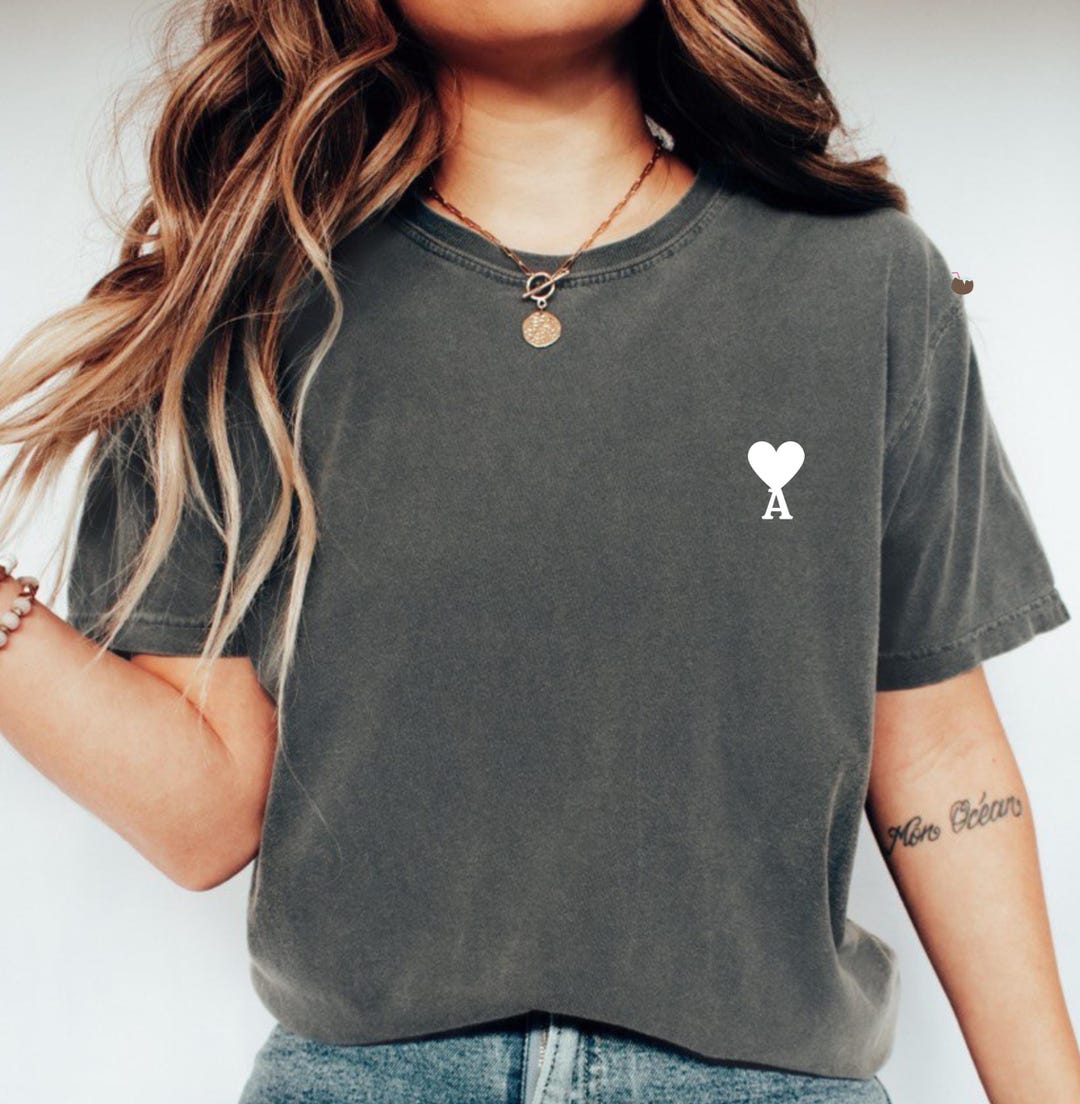 Minimalist Heart Initial T-shirt: Custom Letter Monogram - Etsy