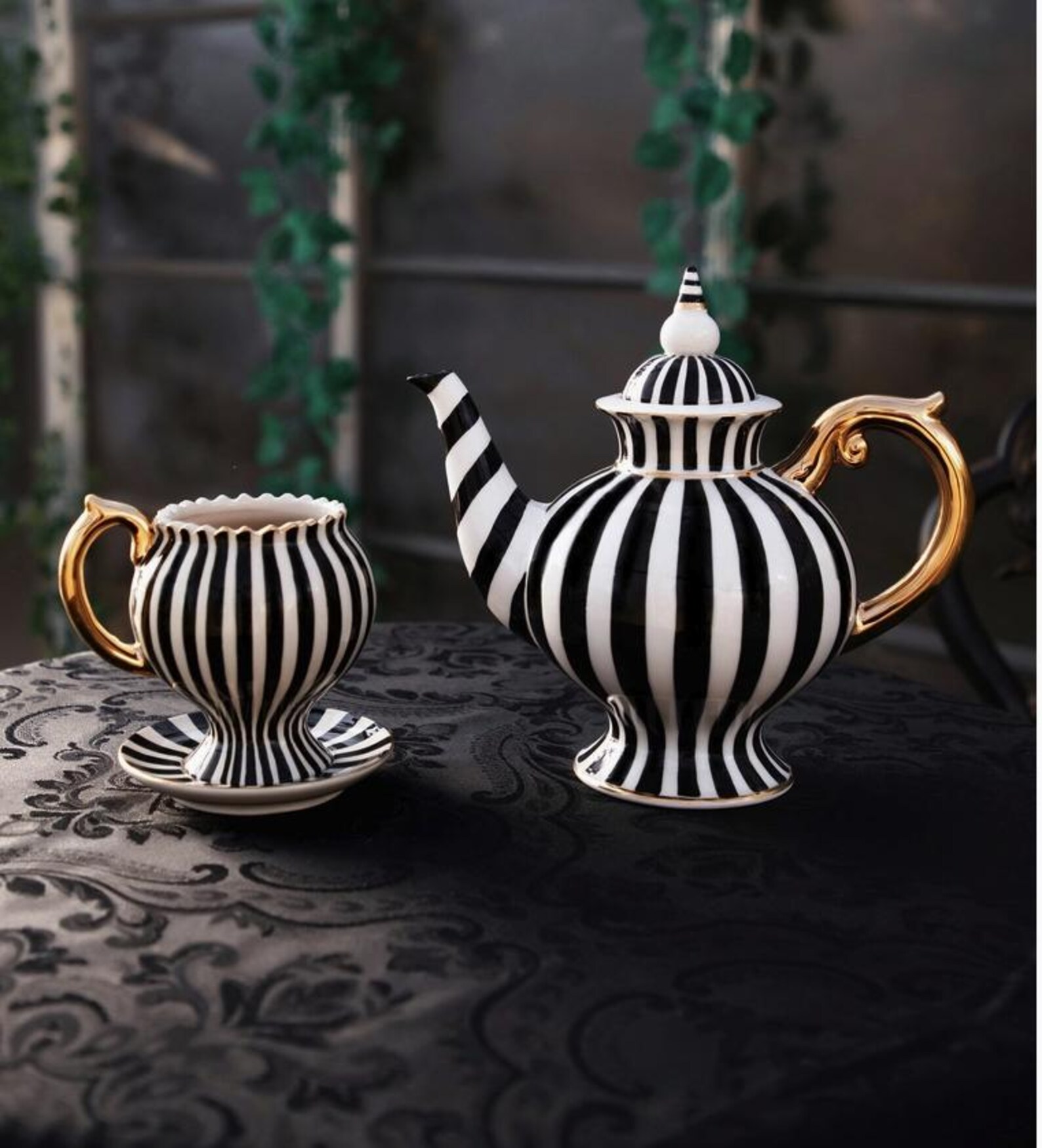 Grim & Ghostly Teapot - Etsy