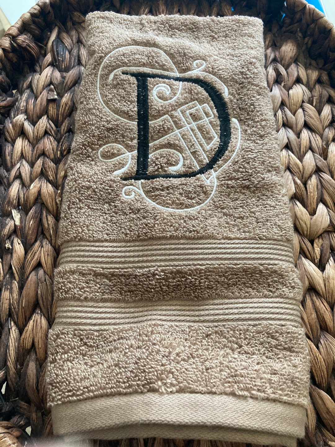 Personalized Hand Towels- Bathroom Hand Towels- Monogrammed Hand Towel ...