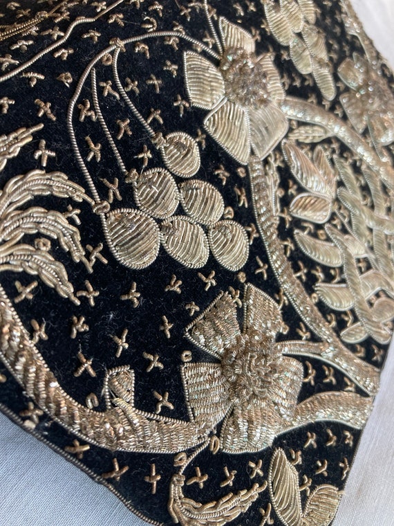 1930s Art Deco Metallic Silver Tinsel Rose Embroidere… - Gem