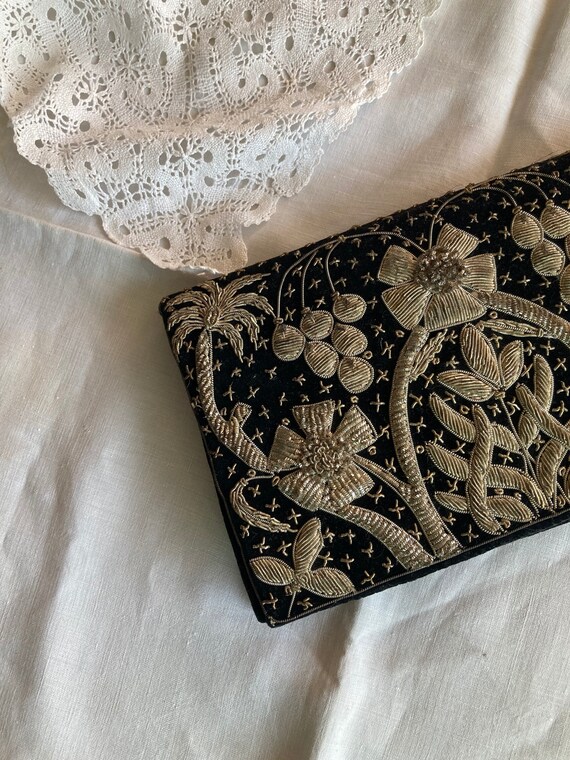 1930s Art Deco Metallic Silver Tinsel Rose Embroidere… - Gem