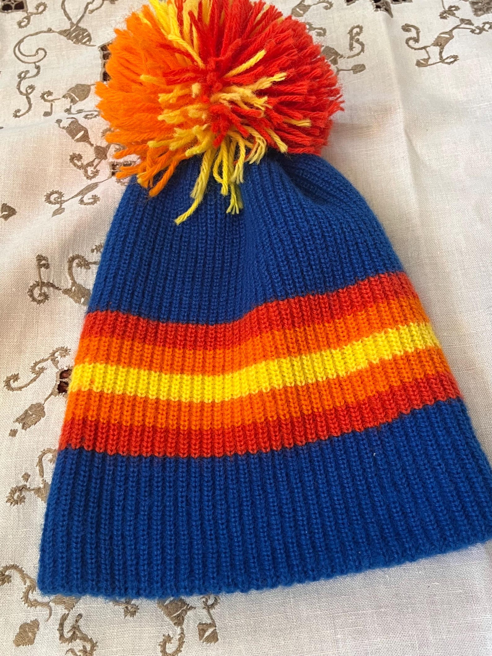 1970s Rainbow Colors Winter Wonderland Kaleidoscope Stripe Ski Cap Hat ...